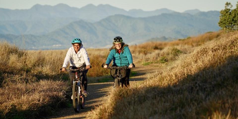 Community planting on the Motu Trails | Whakatāne NZ
